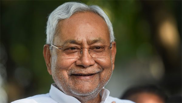 'No problem' if Cong pitches for Rahul as PM candidate: Nitish ...