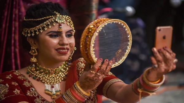 Karwa Chauth 2022 (Karva Chauth): Puja muhurat, moon sighting timings, significance and ...