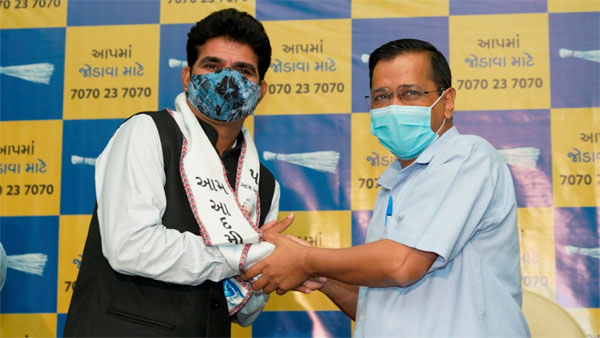 Who is Isudan Gadhvi? Know all about AAP's CM candidate - Oneindia News