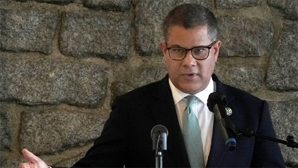 Ex UK minister Alok Sharma knighted in King’s New Year Honours List - Oneindia News