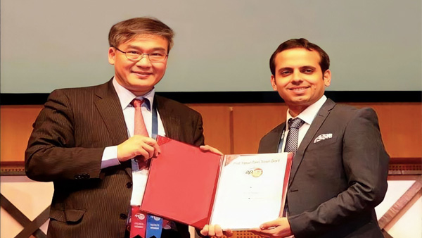 Dr Divakant Misra who became source of light for others - Oneindia News