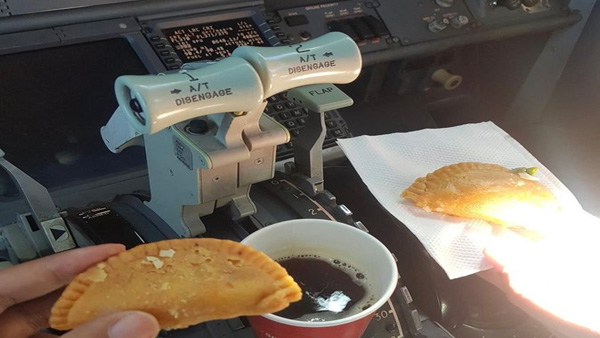 SpiceJet de-rosters 2 pilots for celebrating Holi inside cockpit ...