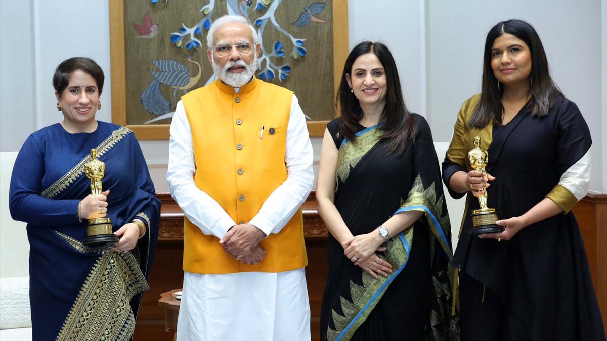 PM hails The Elephant Whisperers' team - Oneindia News