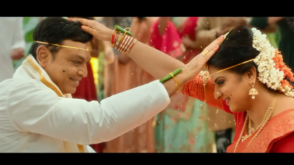 Pavitra Lokesh ties the knot with Naresh - Oneindia News