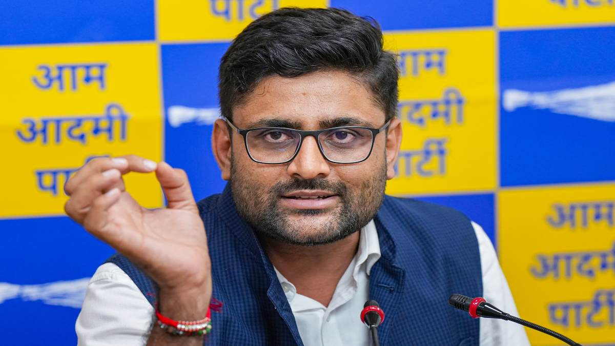 AAP leader Gopal Italia arrested by Surat Police over controversial ...