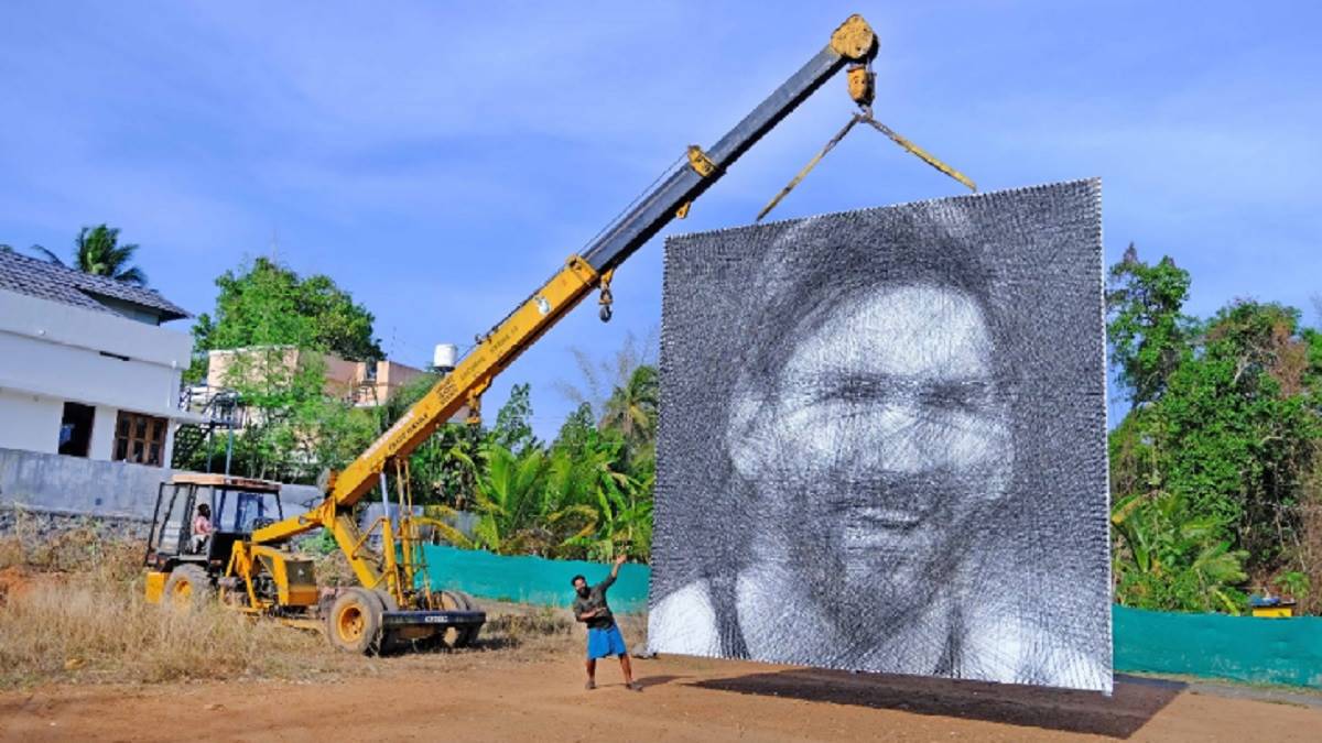 Indian YouTuber Jio Joseph Breaks World Record for Largest Thread Art ...
