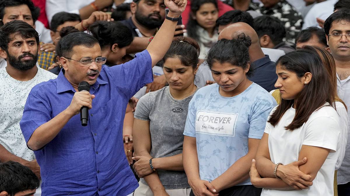 'Every citizen who loves this country stands with the wrestlers ...