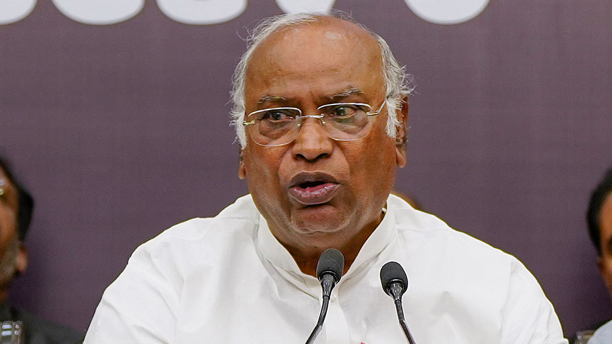 Mallikarjun Kharge writes to PM Modi demanding caste census - Oneindia News