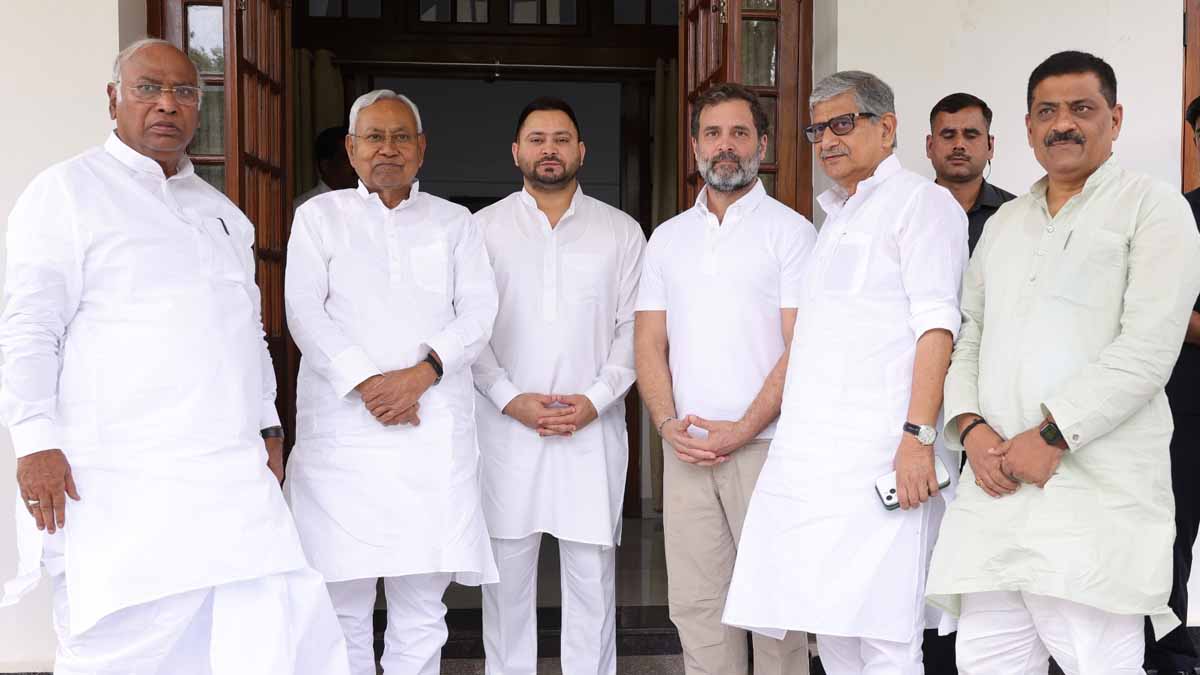 'Historic step to unite opposition': Rahul after meeting Nitish ...