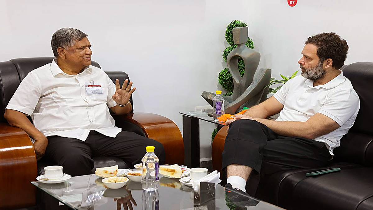 Rahul Gandhi meets Jagadish Shettar - Oneindia News
