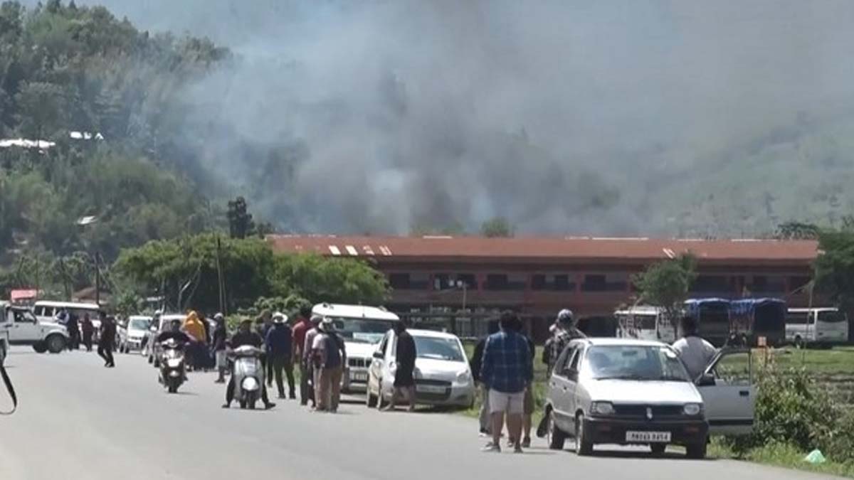 Manipur Violence: Five, Including cop, Dead In Fresh Clashes - Oneindia ...