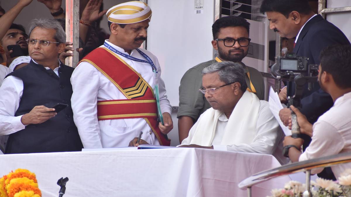 Congress' 5 'Guarantees' to Karnataka Voters To Become Law After 1st ...