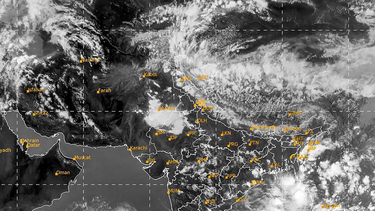Cyclone Biparjoy: Thousands Of People Evacuate Homes In Pak - Oneindia News
