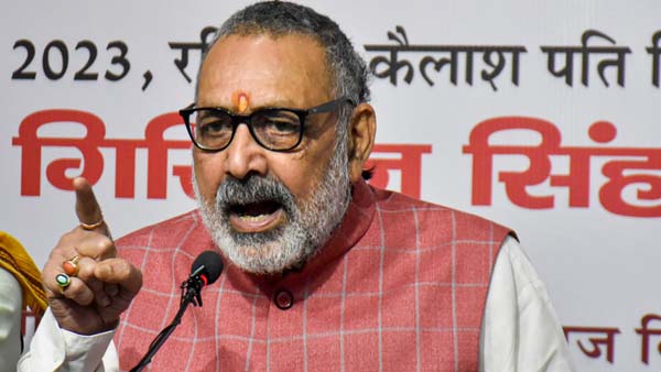 Giriraj Singh Faces Flak For Godse Son Of India Remark - Oneindia News