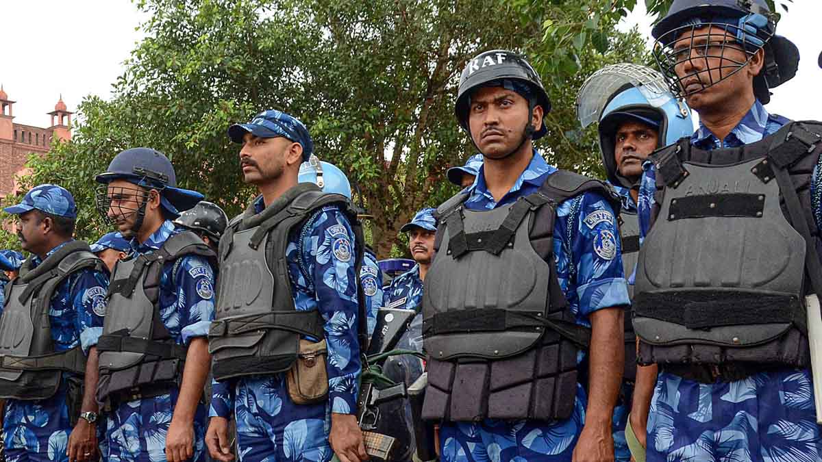 Amritsar On High-Alert Following Bomb Threat - Oneindia News