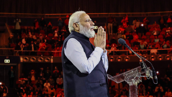 PM Modi To Address Indian Diaspora In Two-Hour-Long Event - Oneindia News