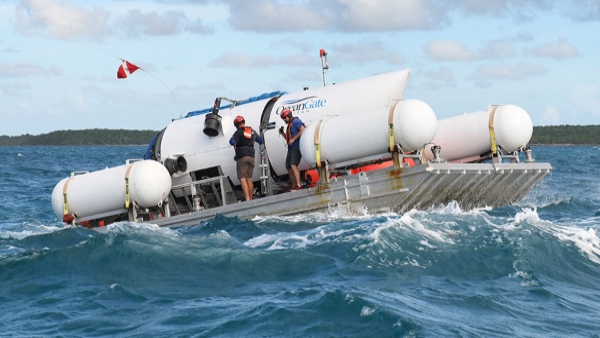 Missing Titanic Vessel: How Is Submersible Different From a Submarine? - Oneindia News