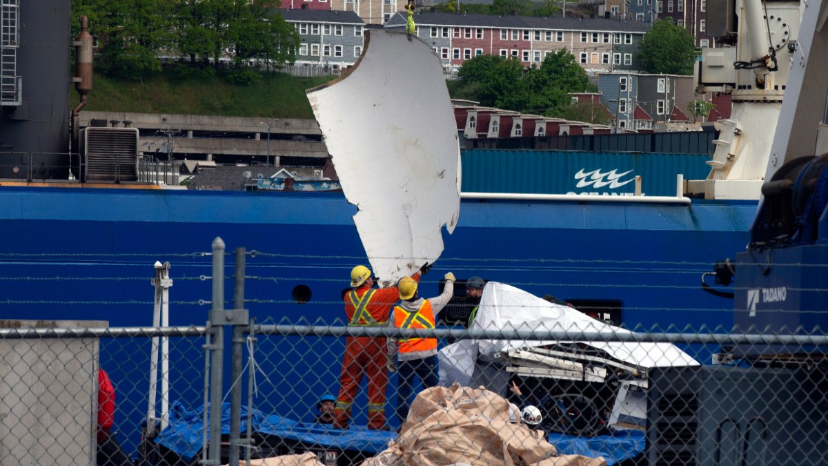 'Presumed Human Remains' Inside Titanic Submersible Wreckage, says US ...