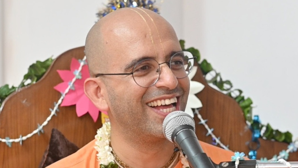 Who Is Monk Amogh Lila Das And Why Has ISKCON Banned Him? - Oneindia News