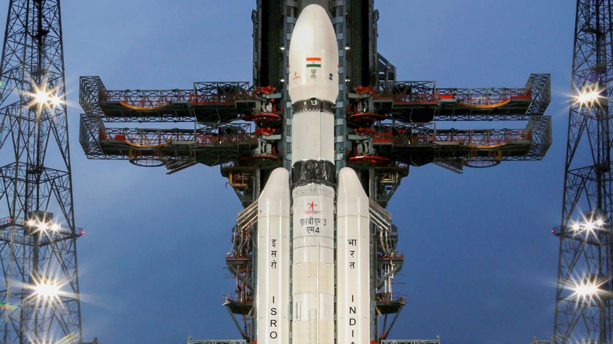 Who Is Leading Chandrayaan-3 Launch Control Operations? - Oneindia News