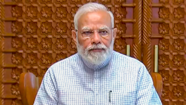 Drone Spotted Flying Over PM Modi's Residence - Oneindia News