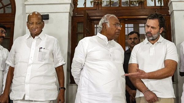 How Opposition Parties React To NCP Split? - Oneindia News