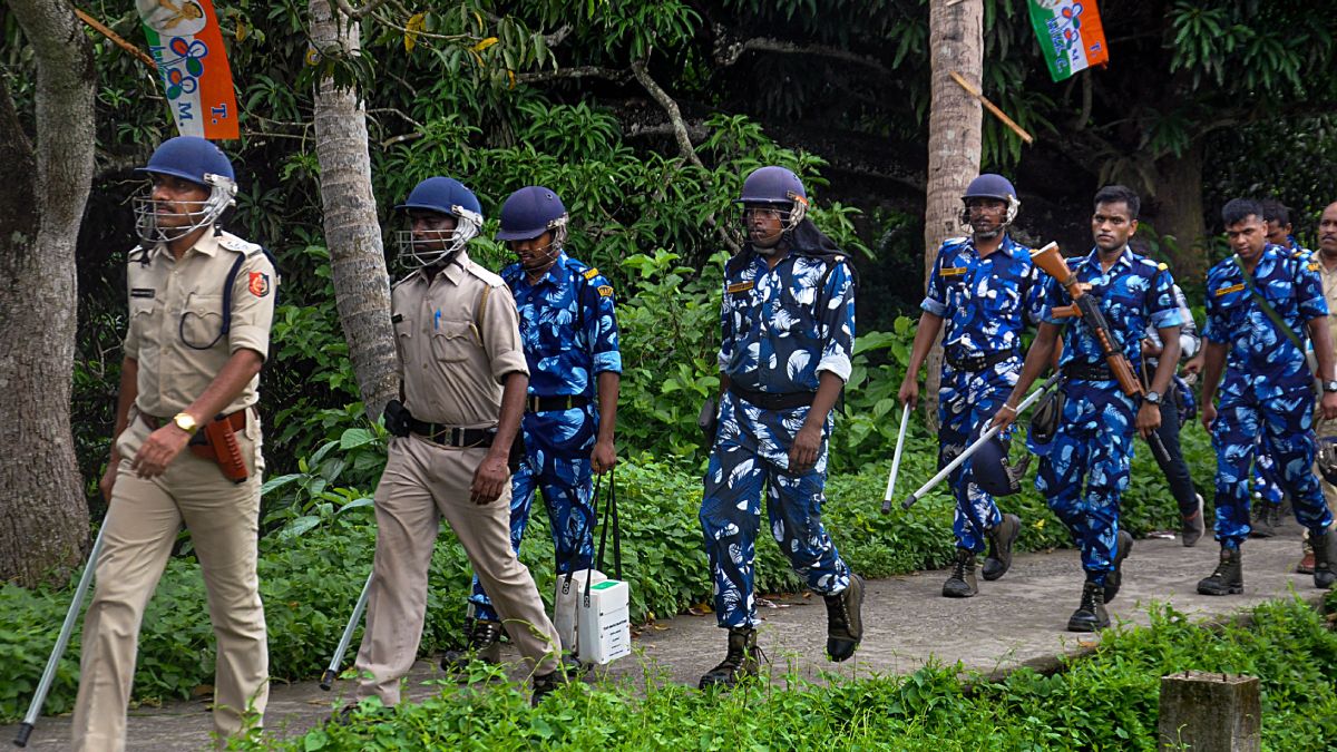 West Bengal Panchayat Election Results: ISF, Police Clash In Bhangore ...