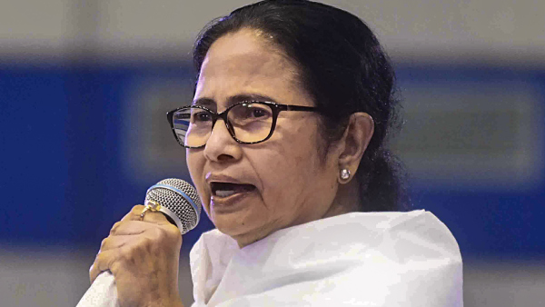 Mamata Banerjee's Rakesh Roshan Remarks After Chandrayaan-3 Landing ...