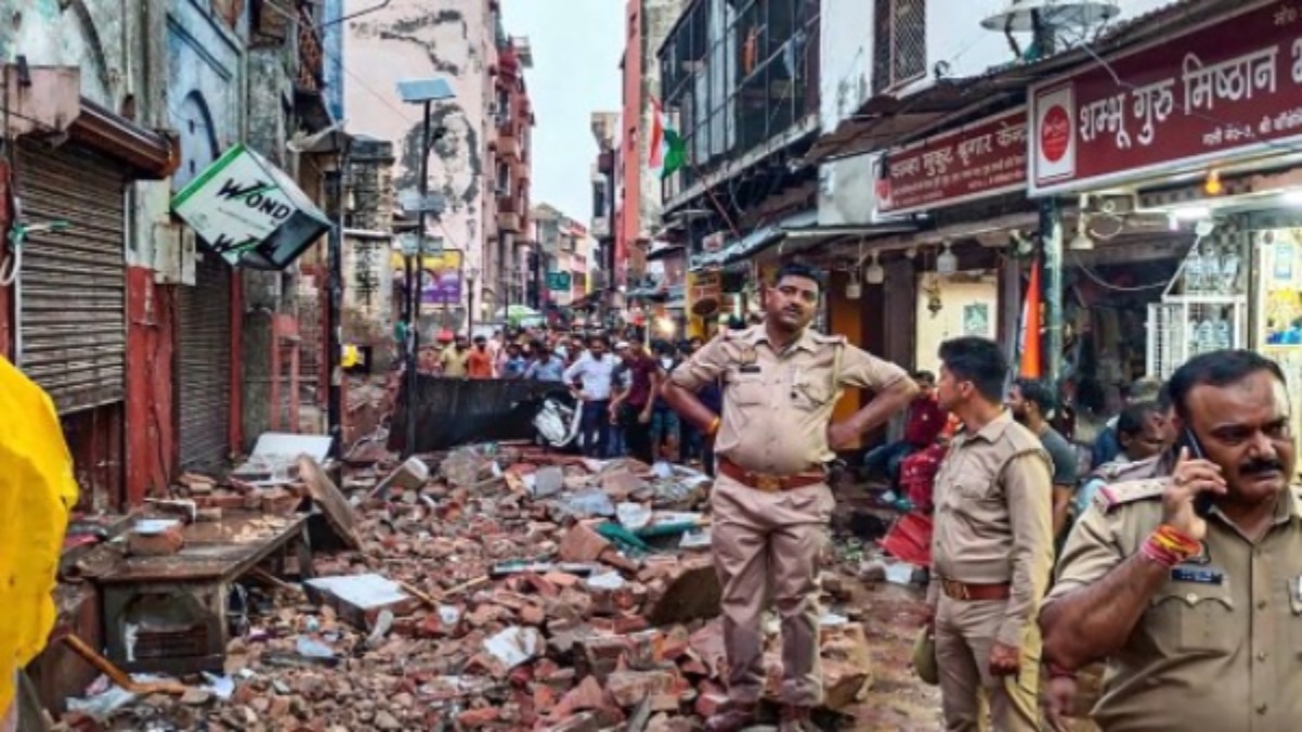 5 Killed After Building Near Vrindavan's Banke Bihari Temple Collapses ...