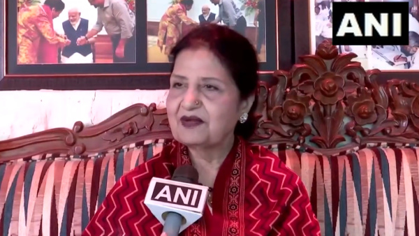 PM Modi's Special Rakhi Moment: Handmade Rakhi From Pakistani Sister ...