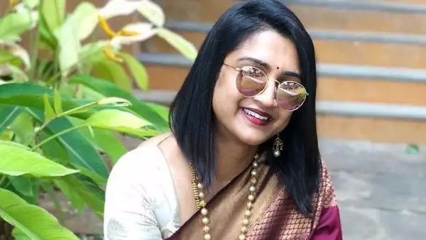 When Spandana Vijay Raghavendra Stepped Into The Political Arena - Oneindia News