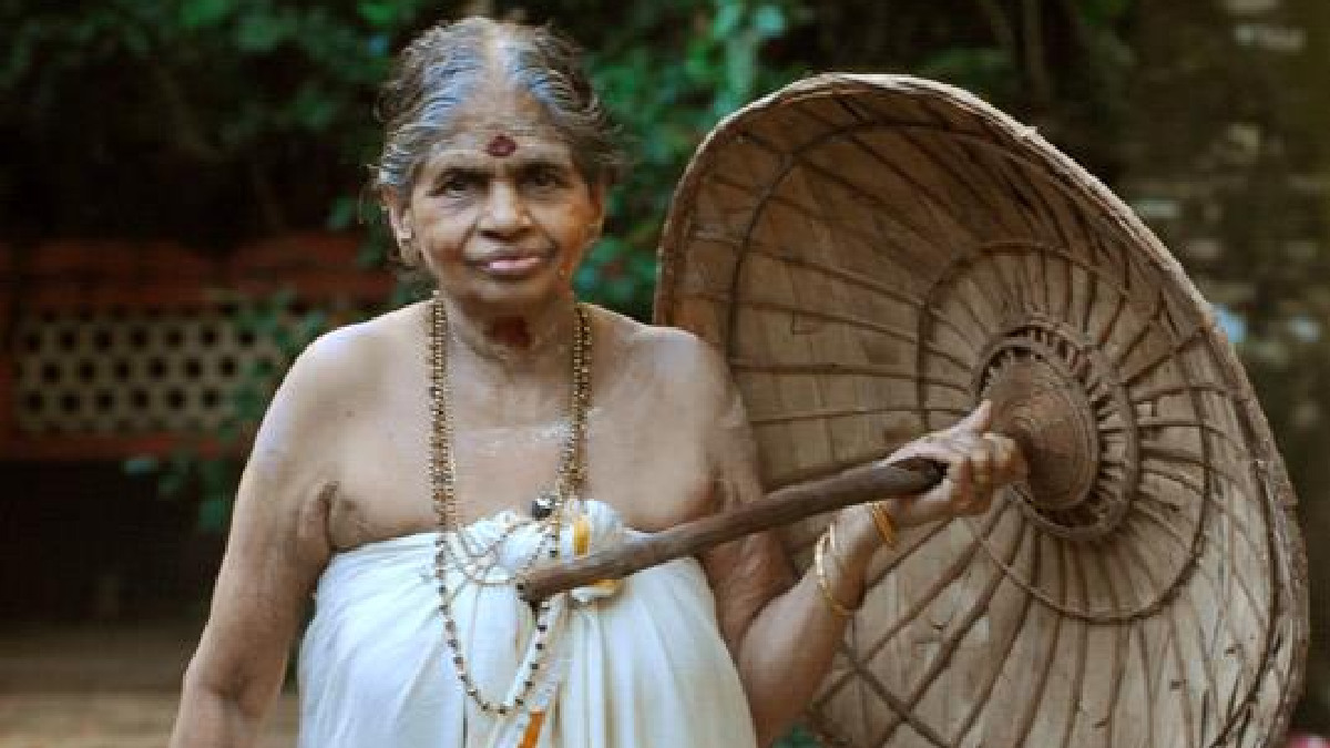 Chief Priestess Of Mannarasala Temple Uma Devi Antharjanam Passes Away ...