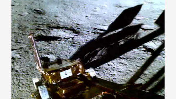 Watch How Pragyan Rover Rolled Down Ramp From Chandrayaan-3 Lander To ...