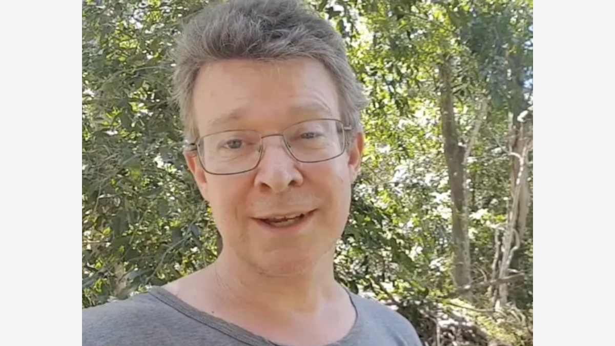 Zoologist Adam Britton Admits To Sexually Assaulting Dogs - Oneindia News