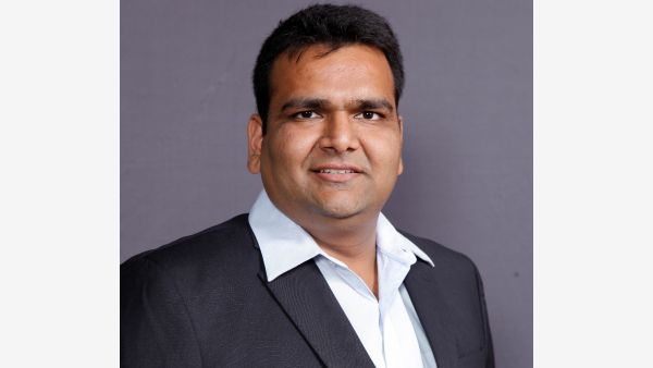 Romil Ramgarhia: Combining Visual Effects with Augmented Reality Can ...