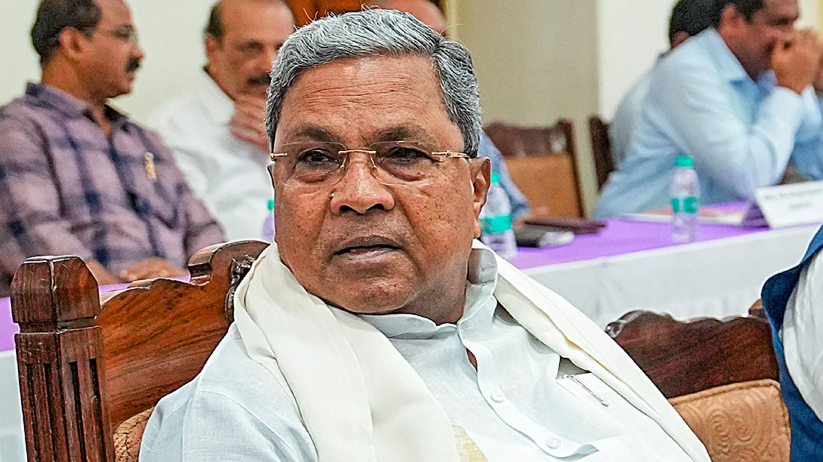 Karnataka CM Siddaramaiah Becomes First CM In India To Launch WhatsApp ...