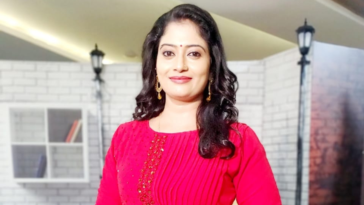 Malayalam Actress Renjusha Menon's Last Social Media Post Goes Viral After Death - Oneindia News