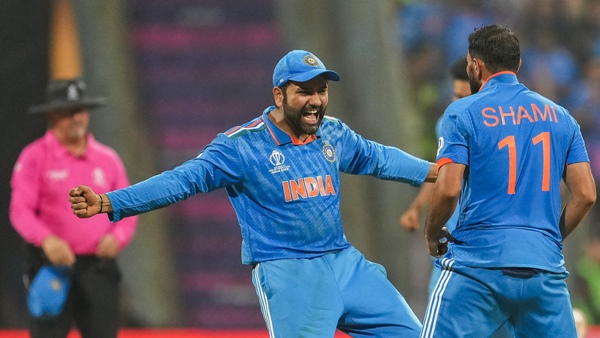 Kohli, Shami Star As India Defeats New Zealand To Reach World Cup Final ...