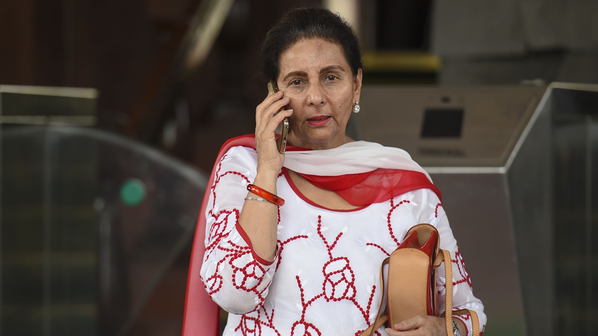 Meet Preneet Kaur, Who Voted Against Mahua Moitra In Cash-For-Query ...