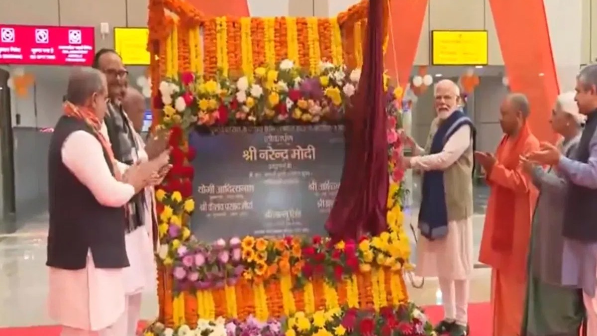 PM Ayodhya Visit: Modi Inaugurates Revamped Ayodhya Dham Railway ...