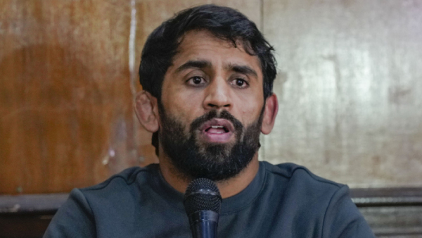 Bajrang Punia Returns Padma Shree Award Over WFI President Election ...