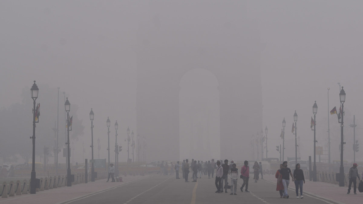 Cold Wave Hits North India: Dense Fog Blankets Delhi-NCR, Chilly Days ... Cold Wave Hits North India: Dense Fog Blankets Delhi-NCR, Chilly Days ...