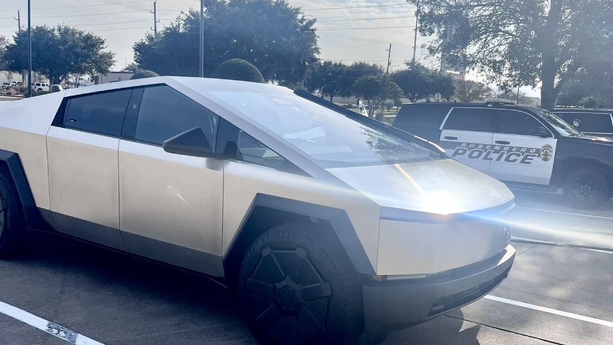 US Police Consider Cybertruck as New Patrol Vehicle, Elon Musk's ...