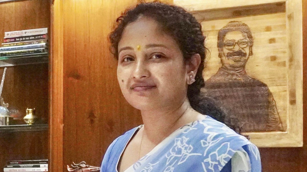 Kalpana Soren Writes Heartfelt Message To Hemant Soren On Their 18th ...