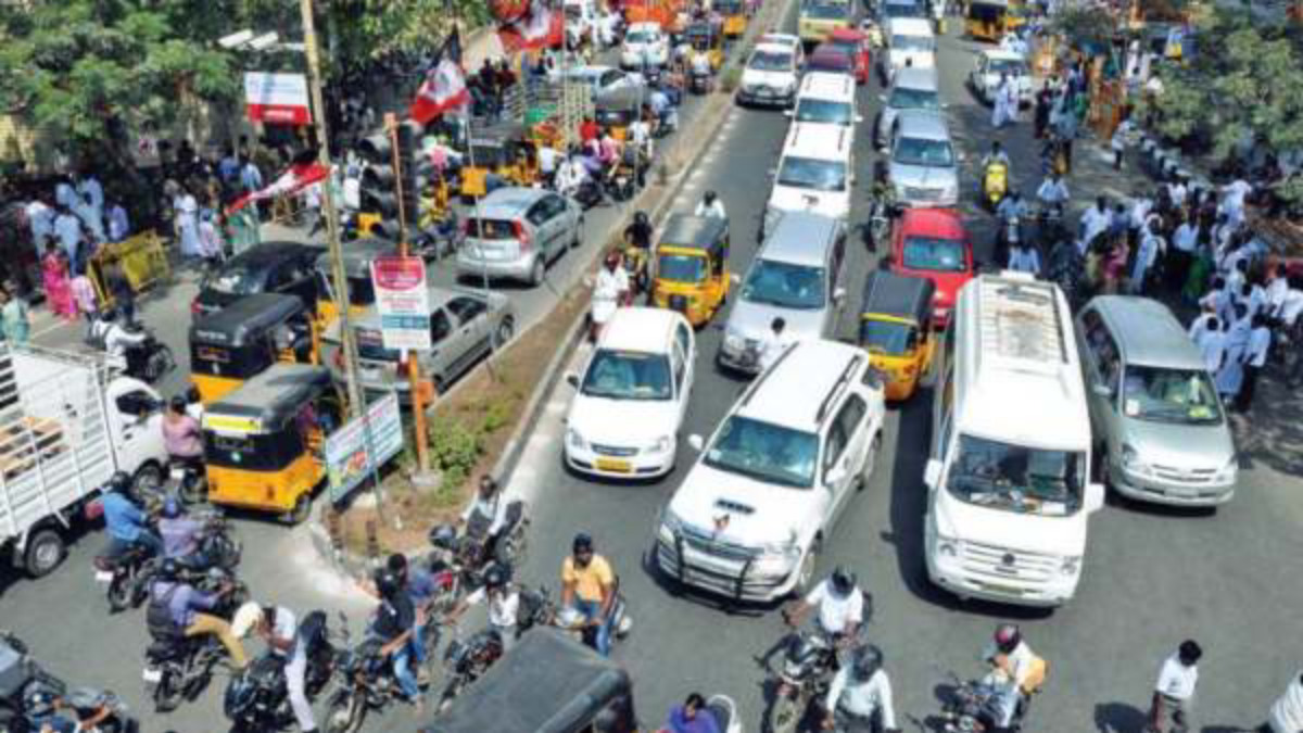 Chennai Traffic Advisory Released For CSK Vs RCB IPL Match: Avoid These ...