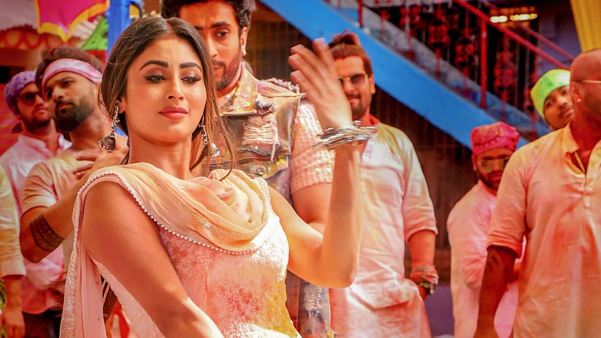 Top 10 Bollywood Holi Songs: Here Is The Playlist For The Festival Of Colors - Oneindia News