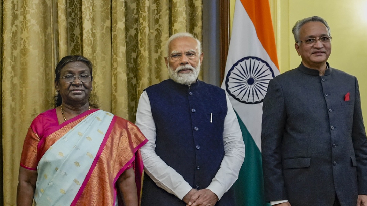 Former Supreme Court Judge AM Khanwilkar Sworn In As Lokpal Chairperson ...