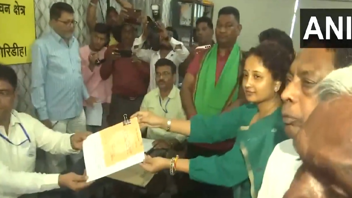 Kalpana Soren Files Nomination For Gandey Assembly Seat As JMM Candidate | WATCH - Oneindia News