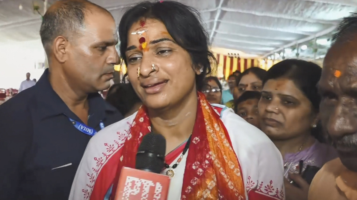 Who Is Madhavi Latha? BJP's Face Against Owaisi, Now With 'Y+' Security ...