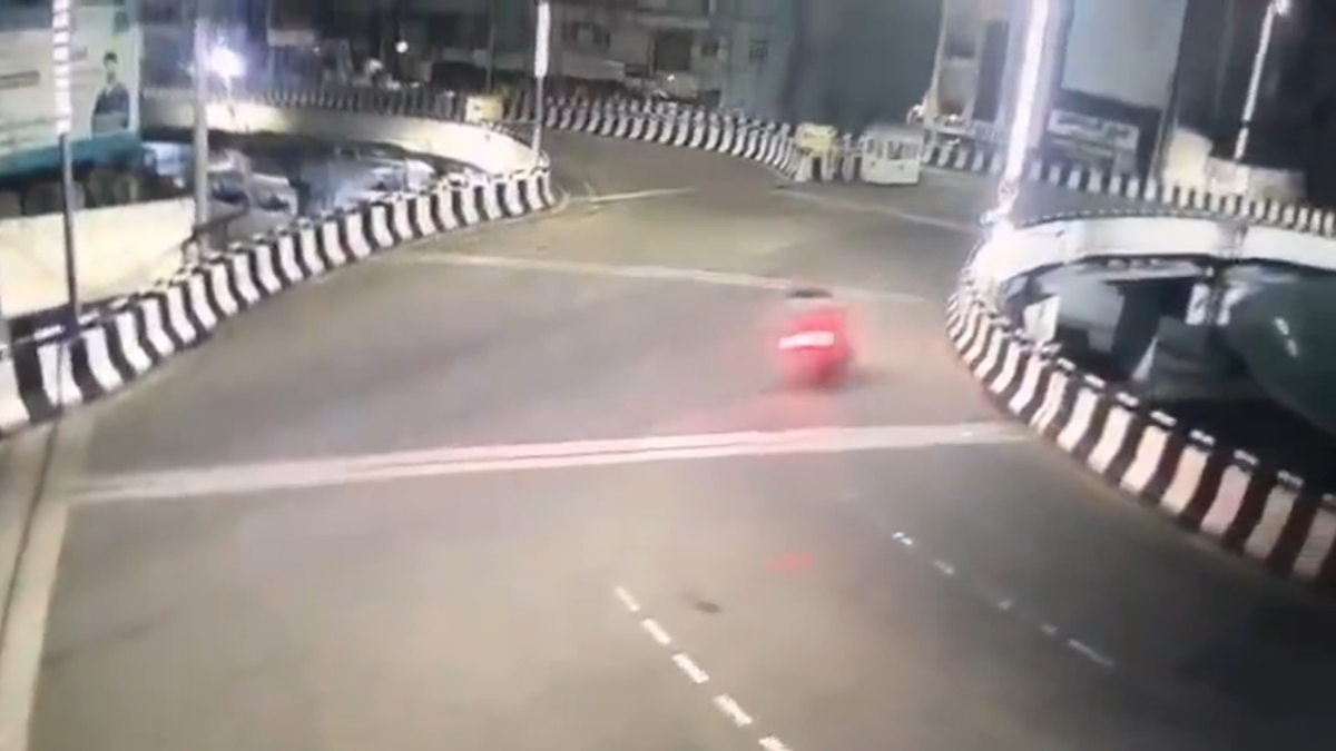 Accident Caught On Cam: 2 Killed After Motorcycle Collides With Visakhapatnam Flyover Wall ...